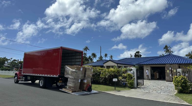 Lift Gate Delivery | Preferred Transportation Hawaii